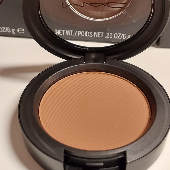 MAC Cosmetics | Makeup | Mac Mac Powder Blush Blunt | Poshmark